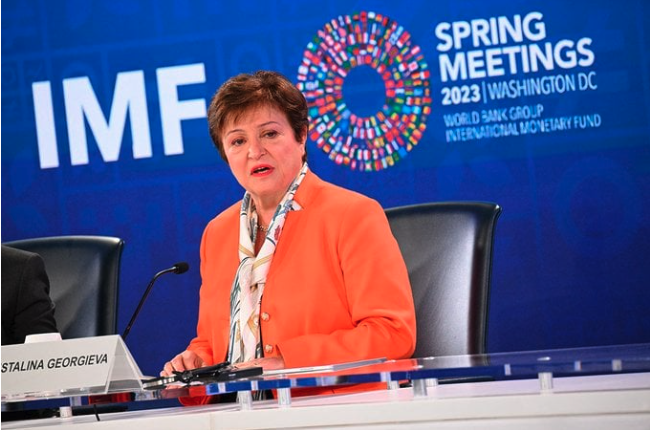 FMI: “Se avecina un futuro difícil, de bajo crecimiento y elevada deuda ...